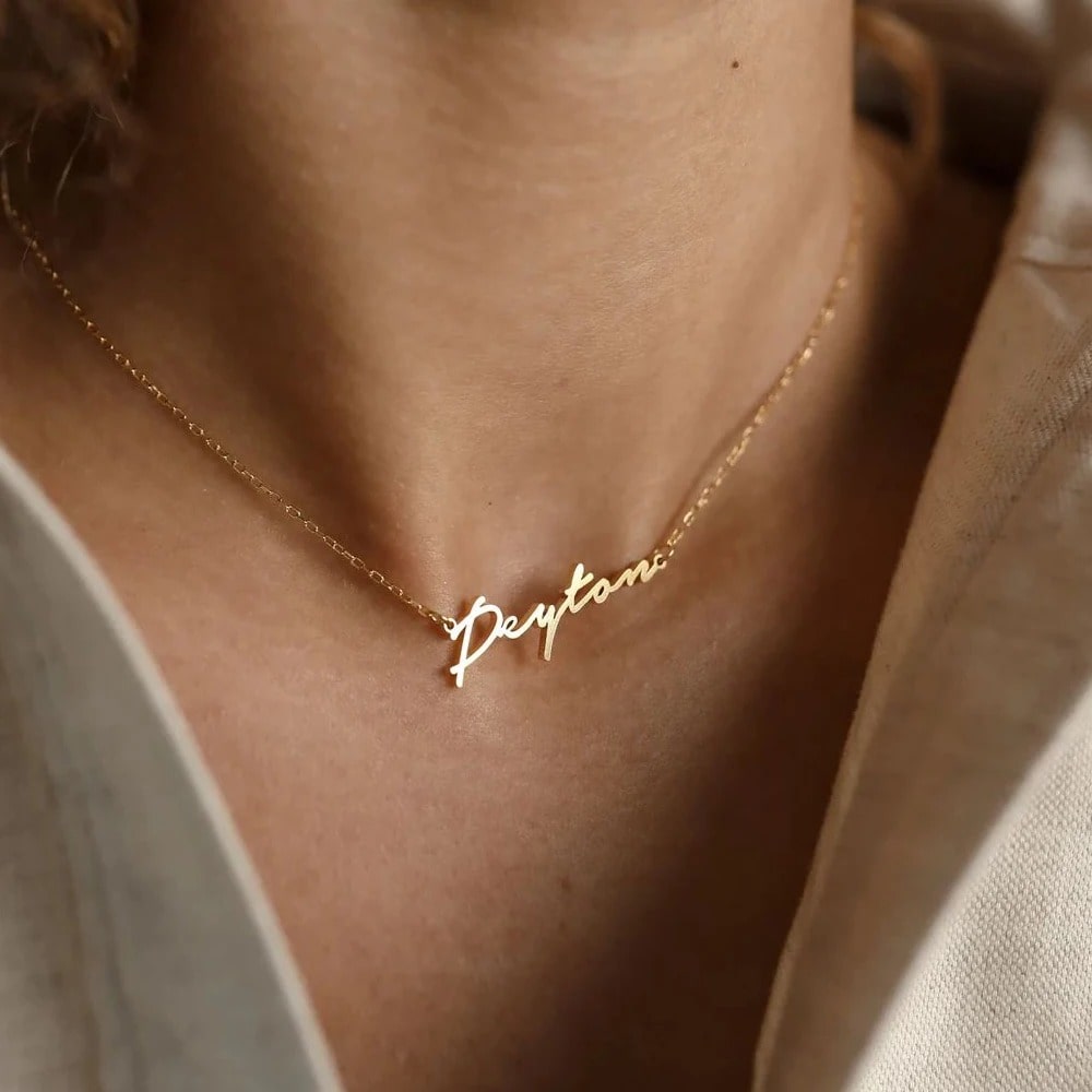 Personalised gold chain store